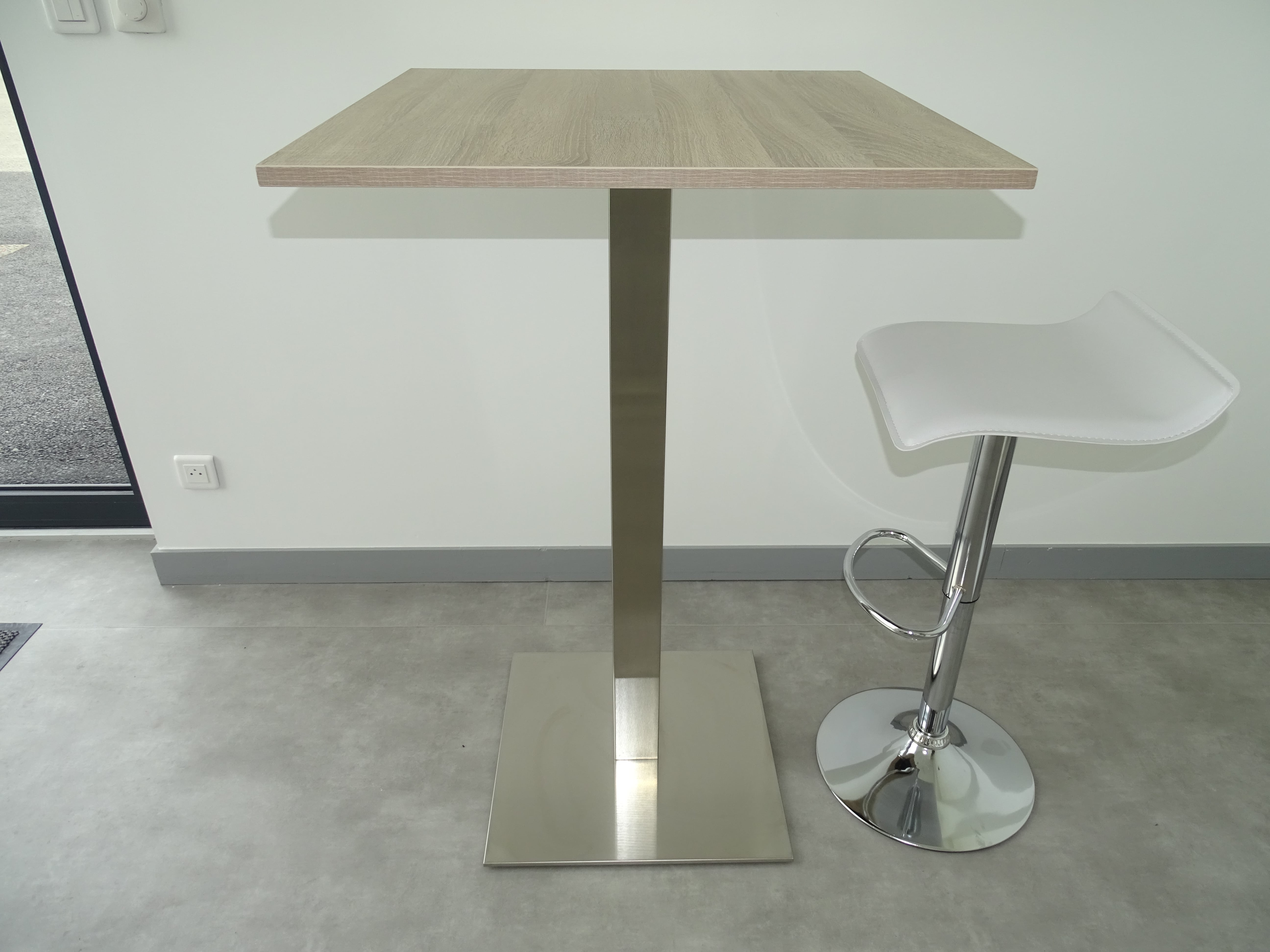 Configurez en ligne votre table snack pour vos réceptions.