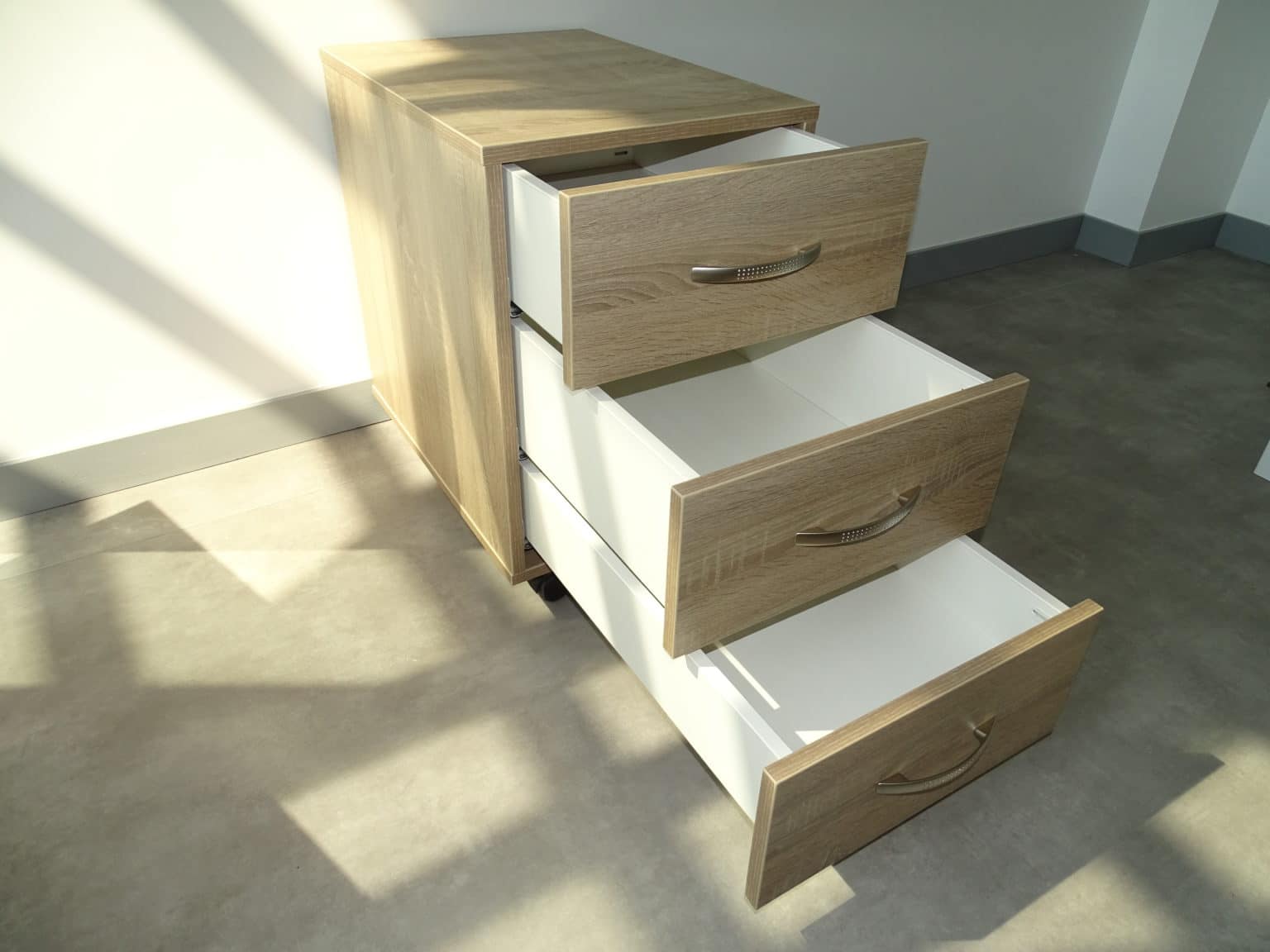 Fabricant d'excellence de meubles avec des matériaux nobles et design